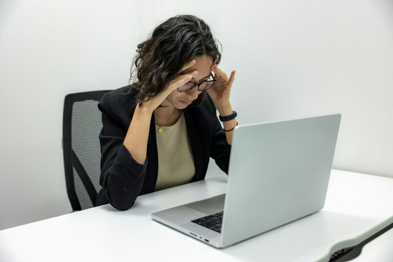 How to Recognize Burnout Before It Becomes Attrition - Metime Healing Blog
